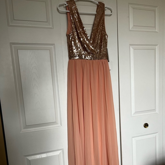 Lulus | Dresses | Long Peach With Gold Sparkle Maxi Dress | Poshmark